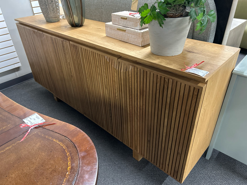 Classic Home - Sample Console – Furniture Buy Consignment